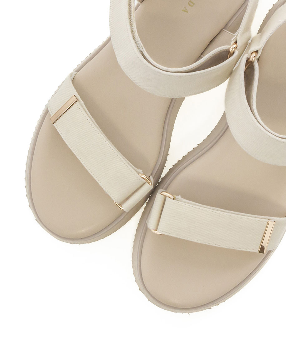 【SALE】ゴールドパーツベルトサンダルRANDA公式サイト